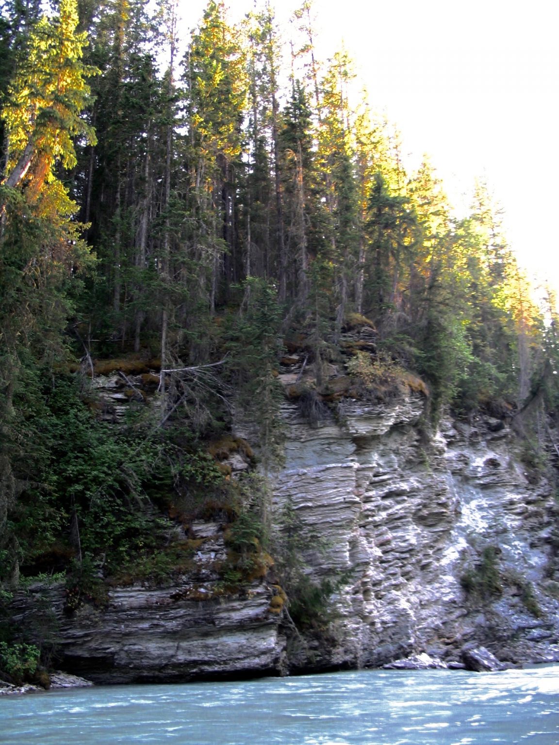 8.3 Controls on Weathering Processes and Rates – Physical Geology – H5P ...